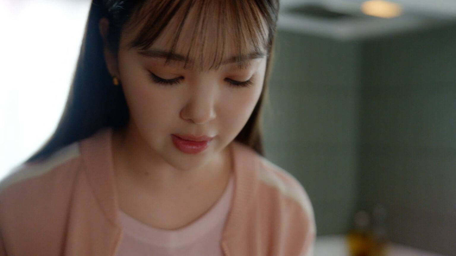 「サッポロ一番ずっと好きだったんだぜ。」新TVCMにて 有吉弘行 / 藤田ニコル がこだわりレシピを紹介｜Onigiri Media